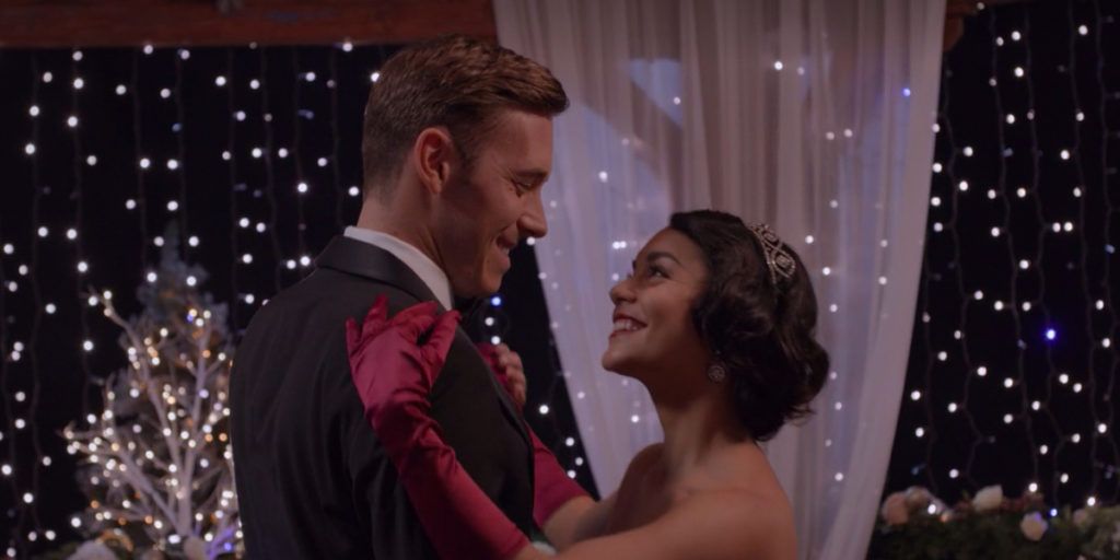 รีวิว The Princess Switch 1-2 สลับตัววุ่นวาย กับเหล่านายจอมบื้อ – Playinone