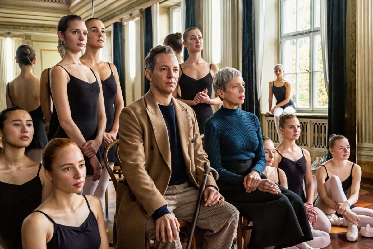 รีวิว Into the Beat (Netflix) หนังเต้นสตรีทแดนซ์ที่ขาดความแปลกใหม่และ ...